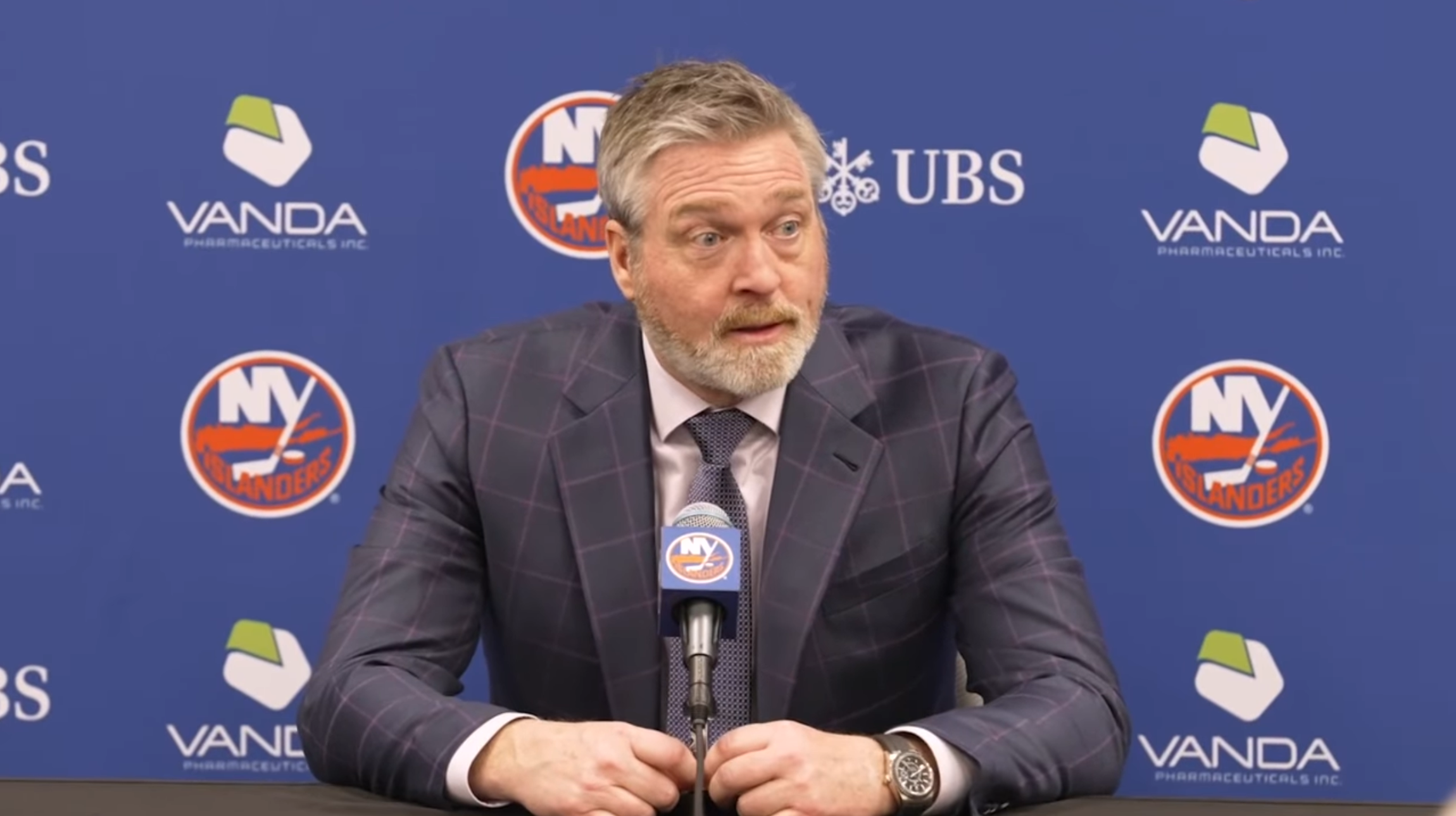 Patrick Roy might make sense as a potential Edmonton Oilers Head Coach ...